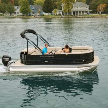 Luxury Boat Rental Rates for Lake Muskoka, Joseph, Simcoe & Ontario